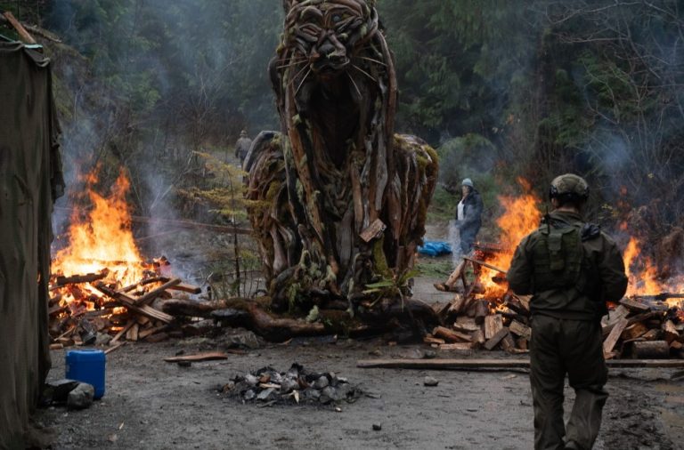 Canadian police raid Cougar Camp on Pacheedaht territory, arrest land ...